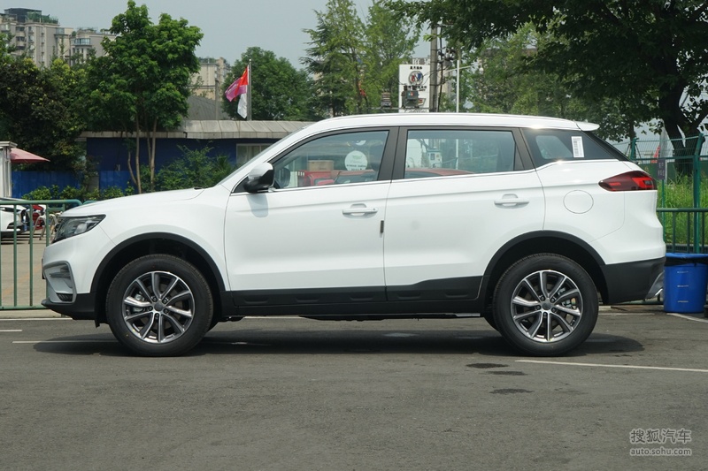 吉利博越图片】_2021款 吉利博越 百万款 1.8TD DCT两驱豪华型_搜狐汽车网